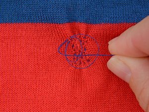How to Darn a Hole in a Knitted Garment - iFixit
