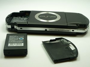 PSP 1000 UMD Door Replacement - iFixit