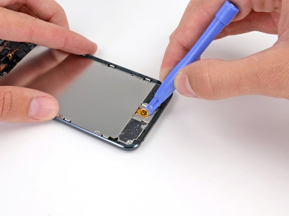 iPod Touch 5th Generation Volume Buttons Replacement - iFixit Repair Guide