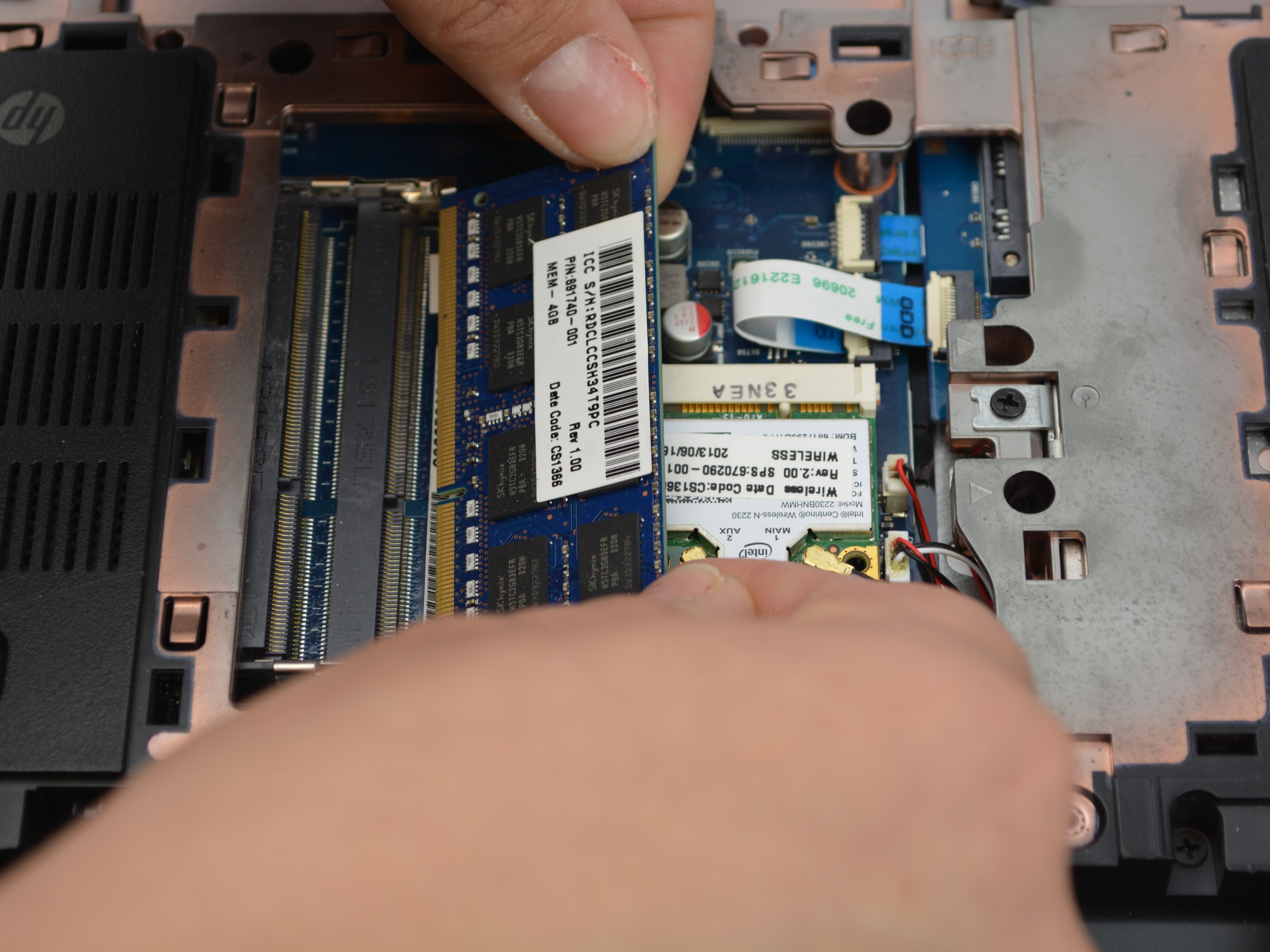 HP Envy 17-J013CL Memory Module Replacement - iFixit Repair Guide