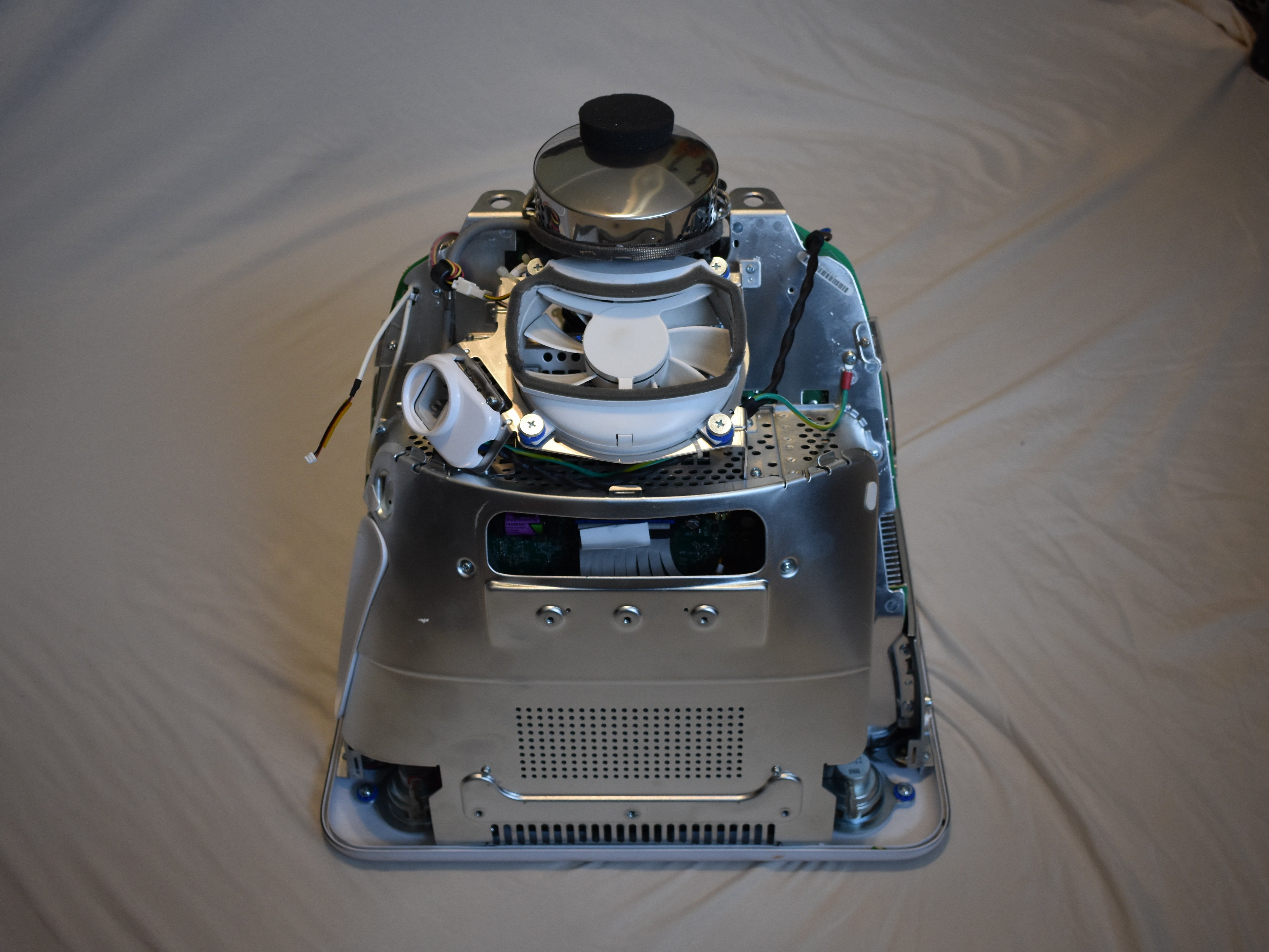 eMac Shell Replacement - iFixit Repair Guide