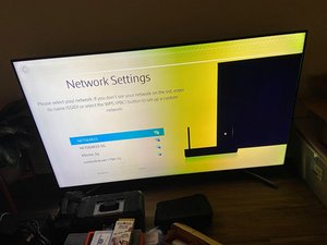 Samsung 75J6300AF - half of my panel is a discolored yellowish color ...