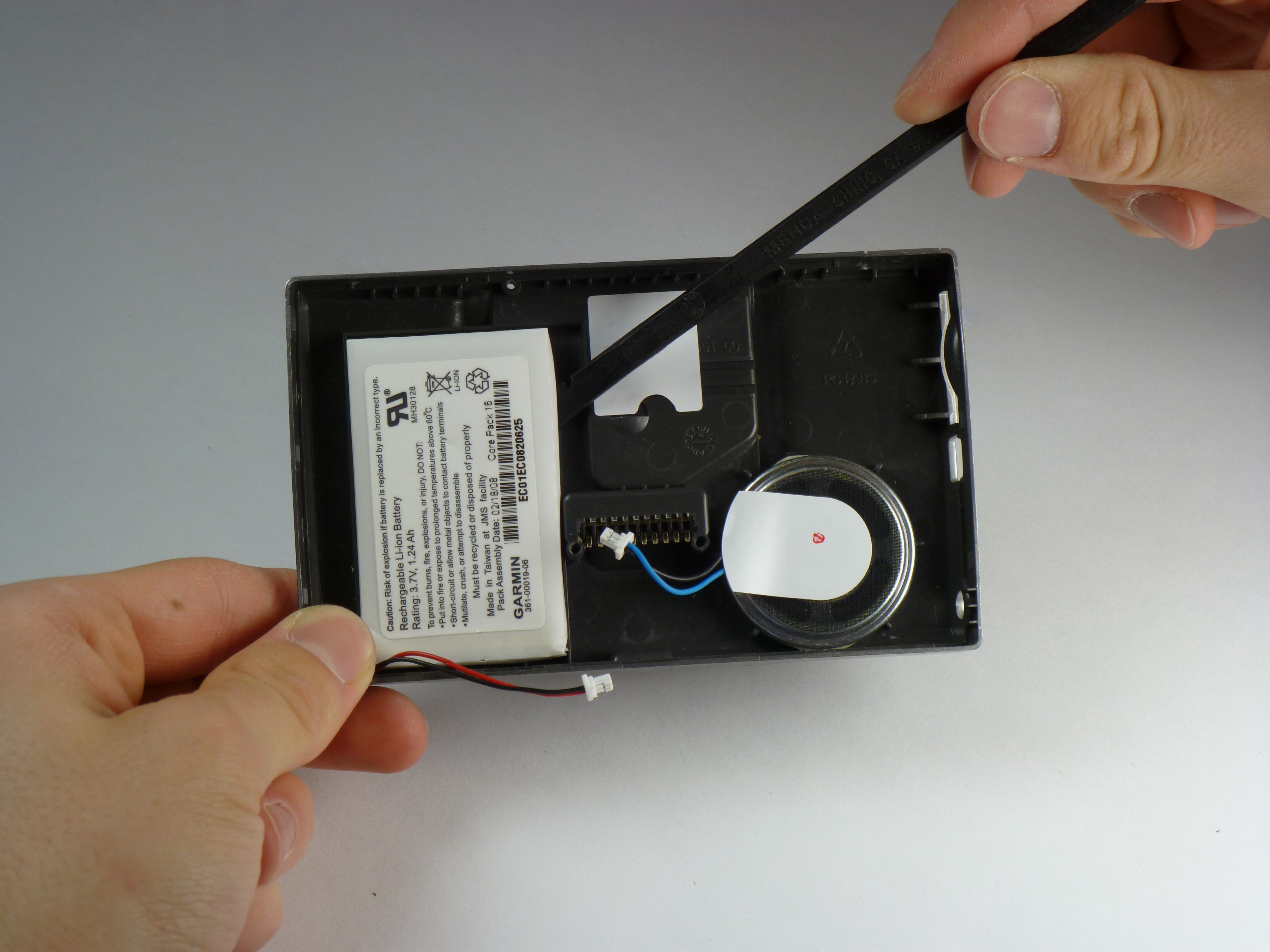 Garmin Nuvi 680 Battery Replacement - iFixit Repair Guide