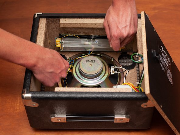 Fender Frontman 15r Reverb Tank Replacement - iFixit Repair Guide