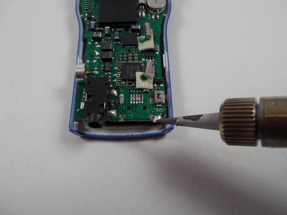 Sandisk Sansa m230 Series mp3 player USB Jack Replacement - iFixit