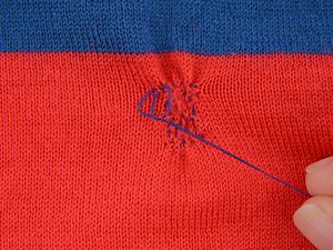 How to Darn a Hole in a Knitted Garment - iFixit