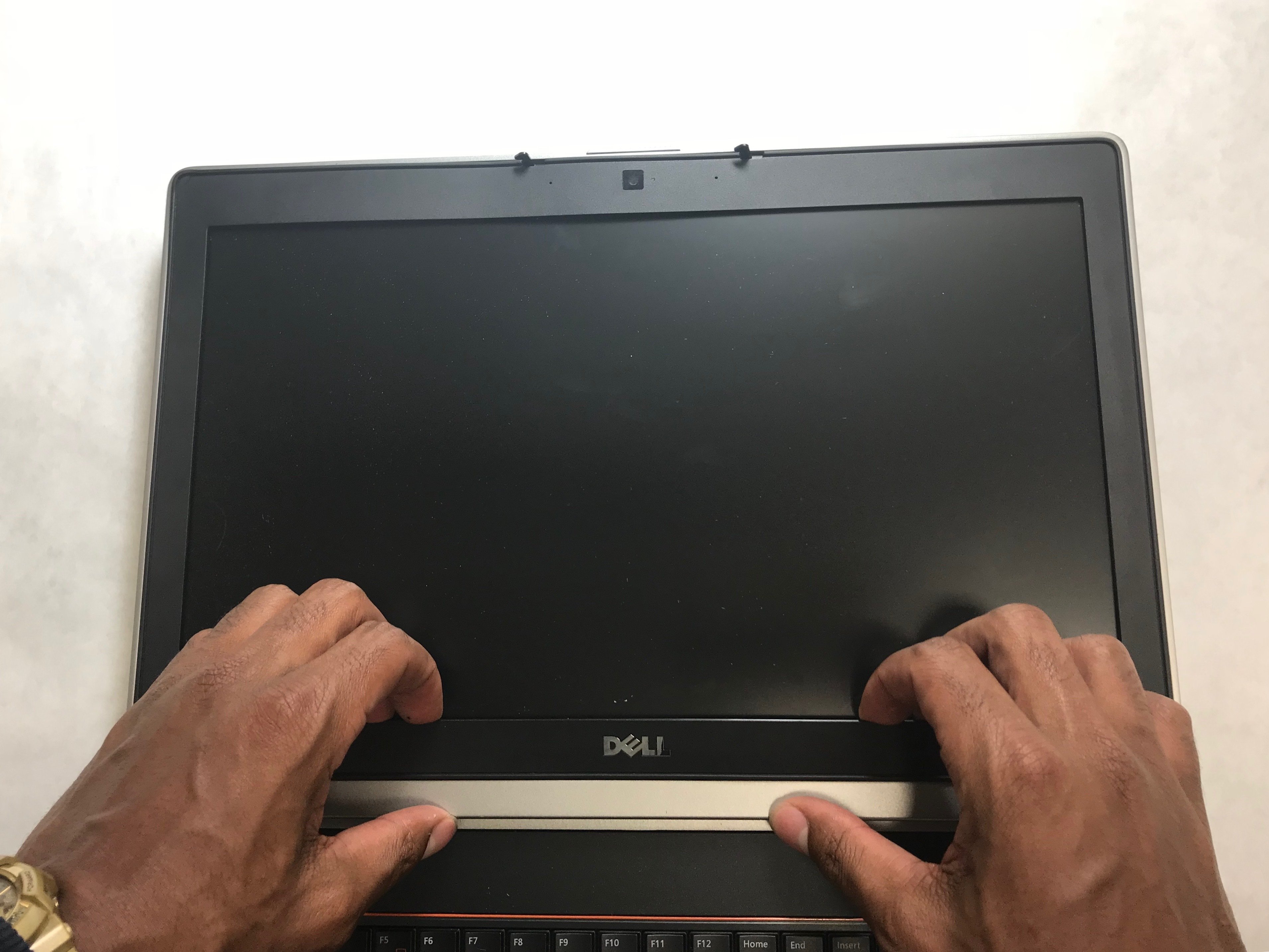 Dell Latitude E6520 LCD Screen Replacement - iFixit Repair Guide