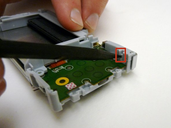 Game Boy Micro Motherboard Replacement - iFixit