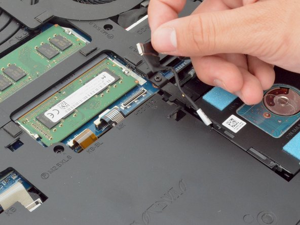 Alienware 17 R4 Solid State Drive (SSD) Replacement - iFixit Repair Guide