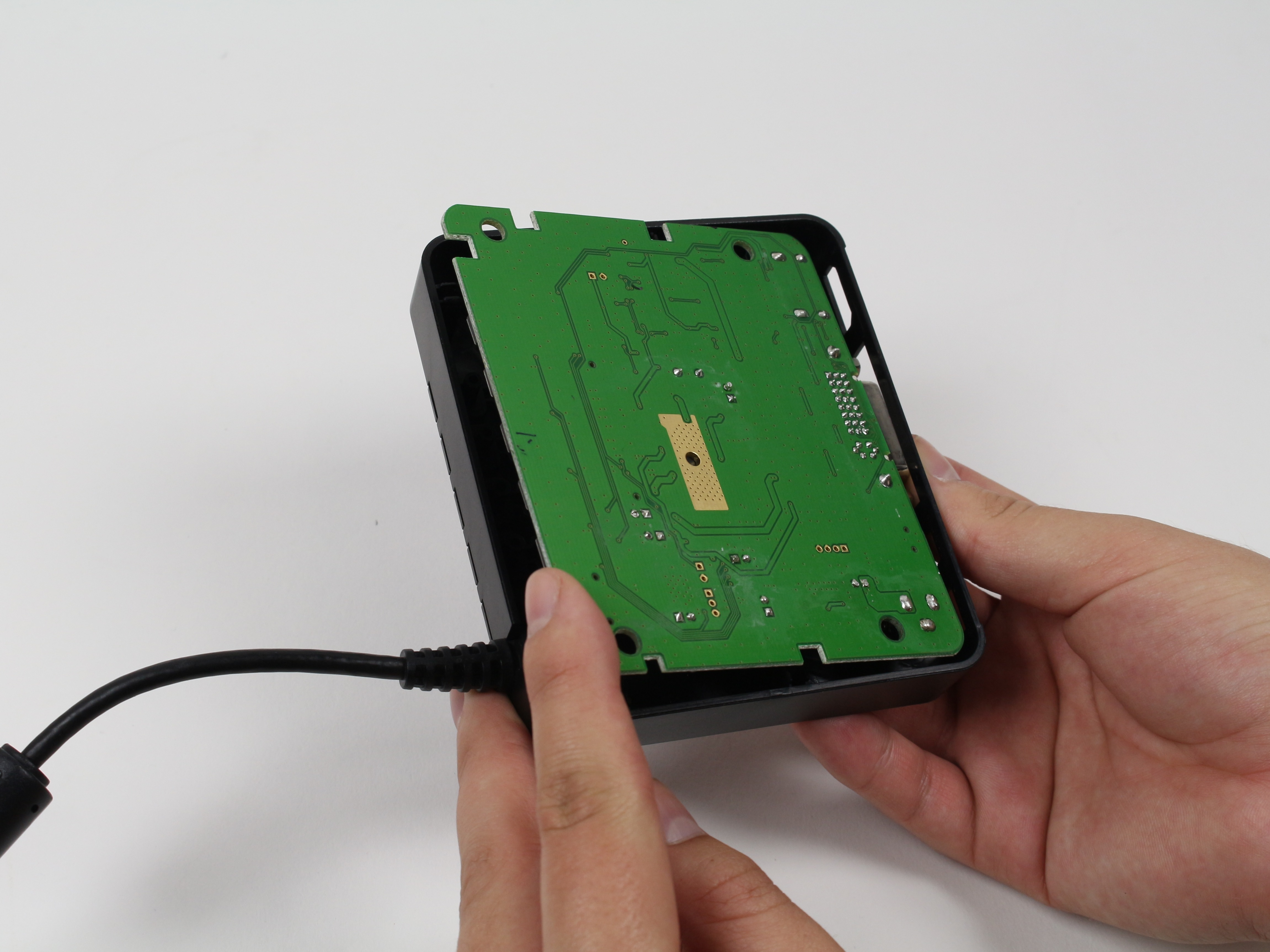 Oculus Rift Control Box Motherboard Replacement - iFixit Repair Guide