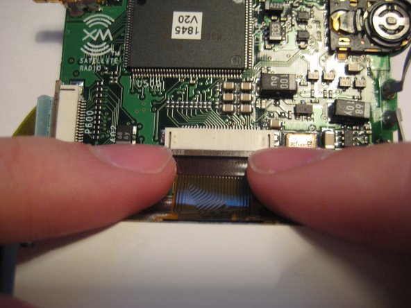 Removing Delphi Myfi XM2GO LCD Screen - iFixit