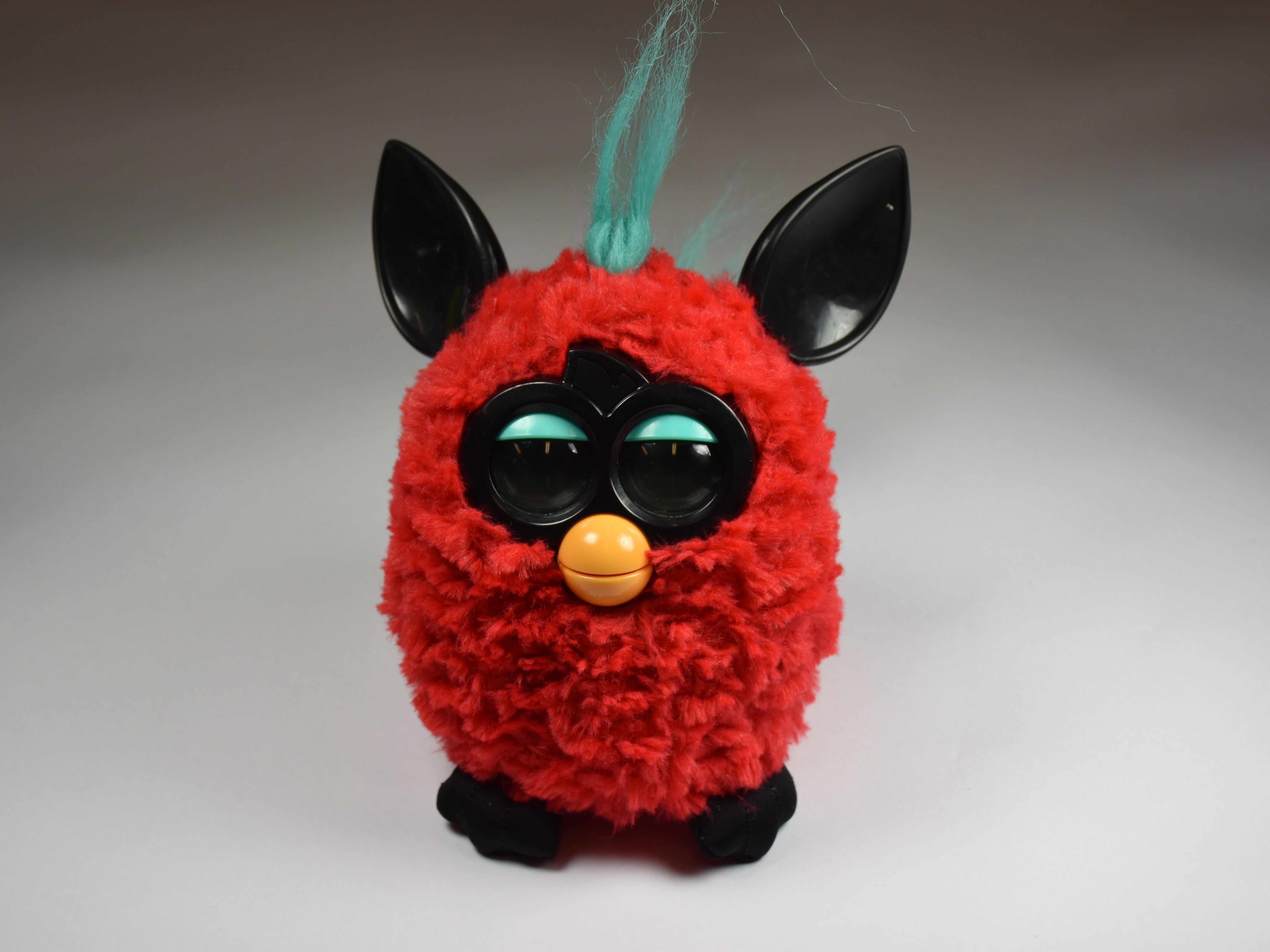 Furby "Feet" Cleaning Guide - iFixit