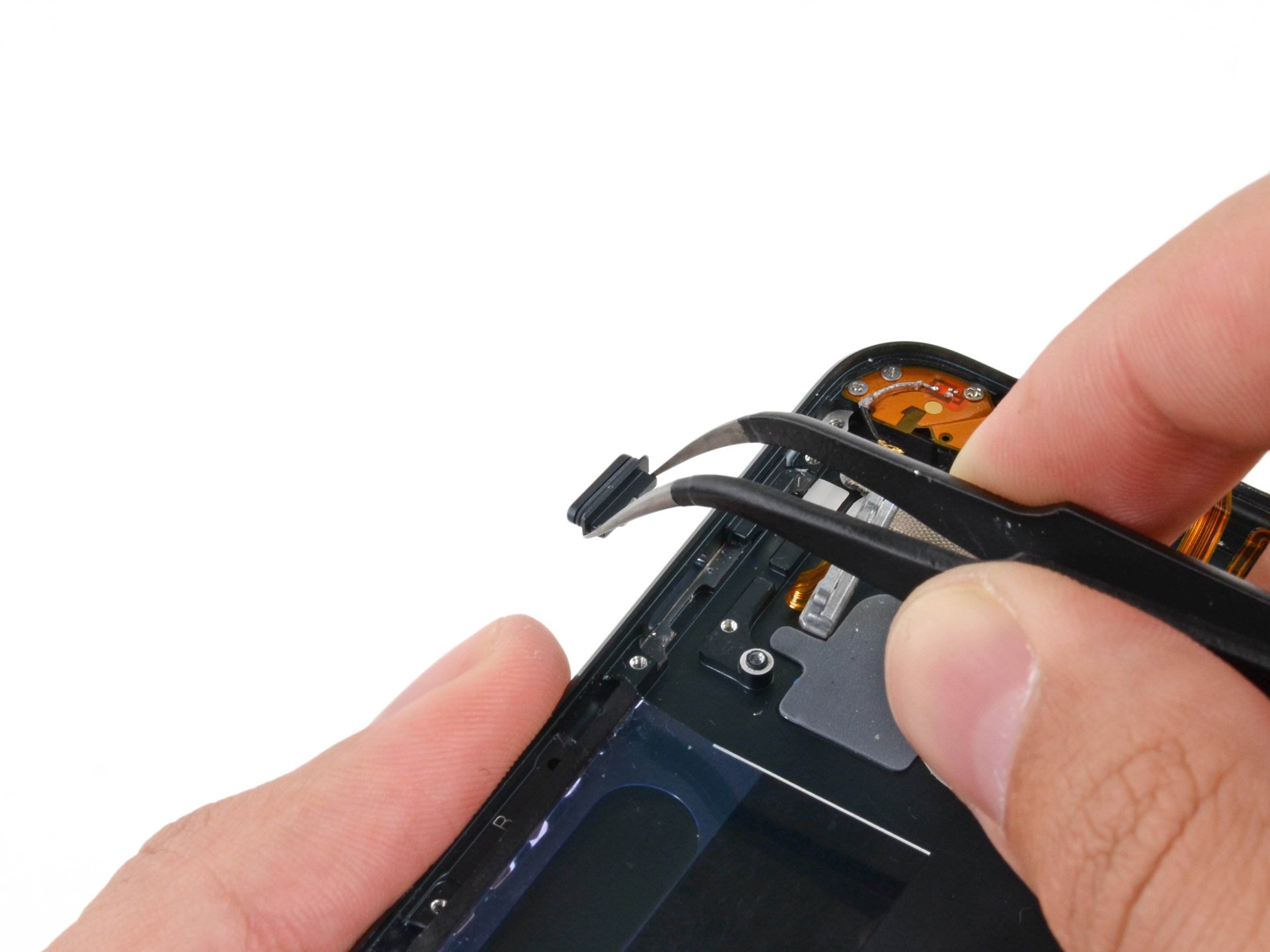 iPod Touch 6th Generation Volume Buttons Replacement - iFixit Repair Guide