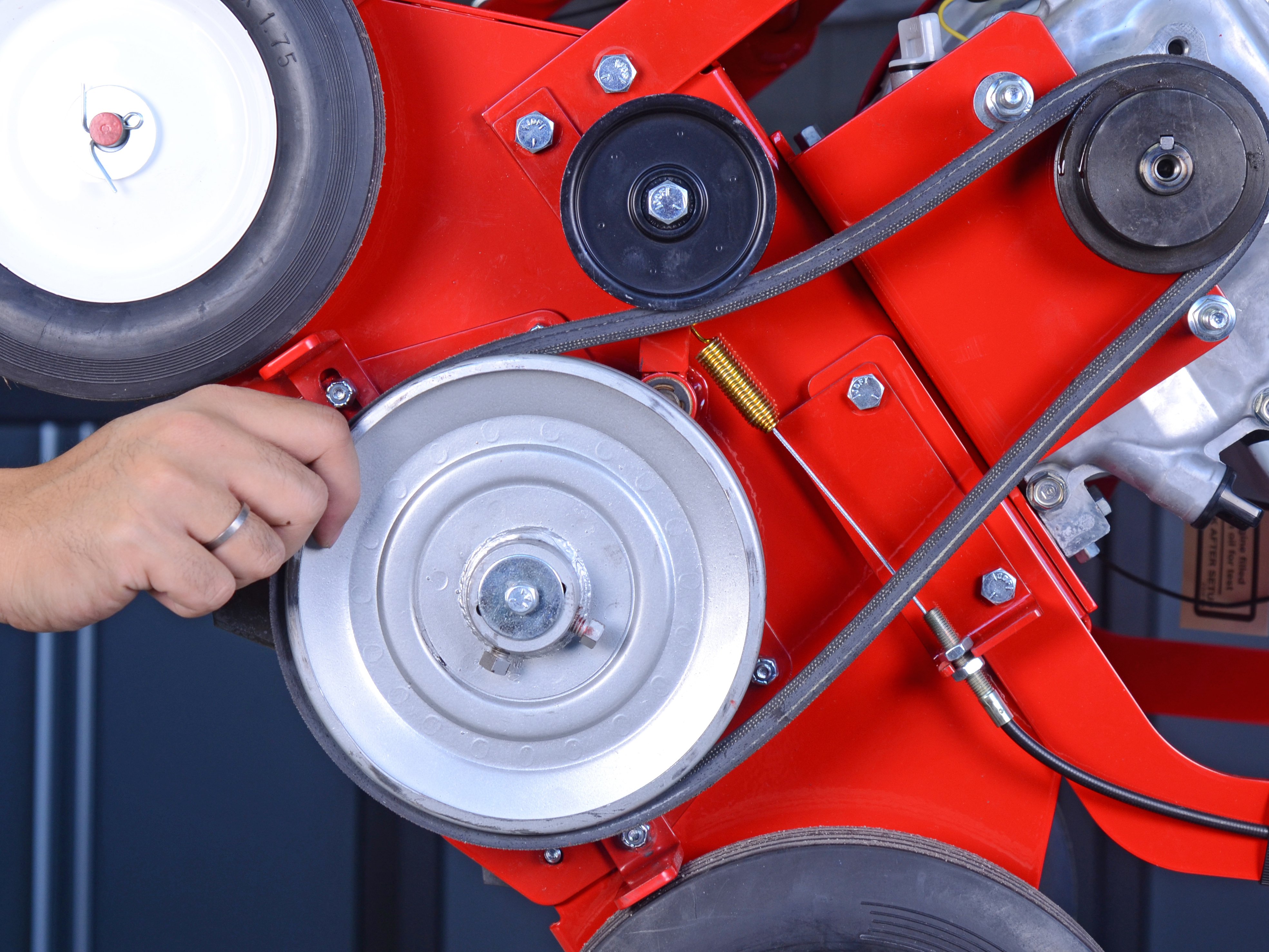 Classen Over Seeder TS20HD 2012 Rake Belt Replacement - iFixit Repair Guide