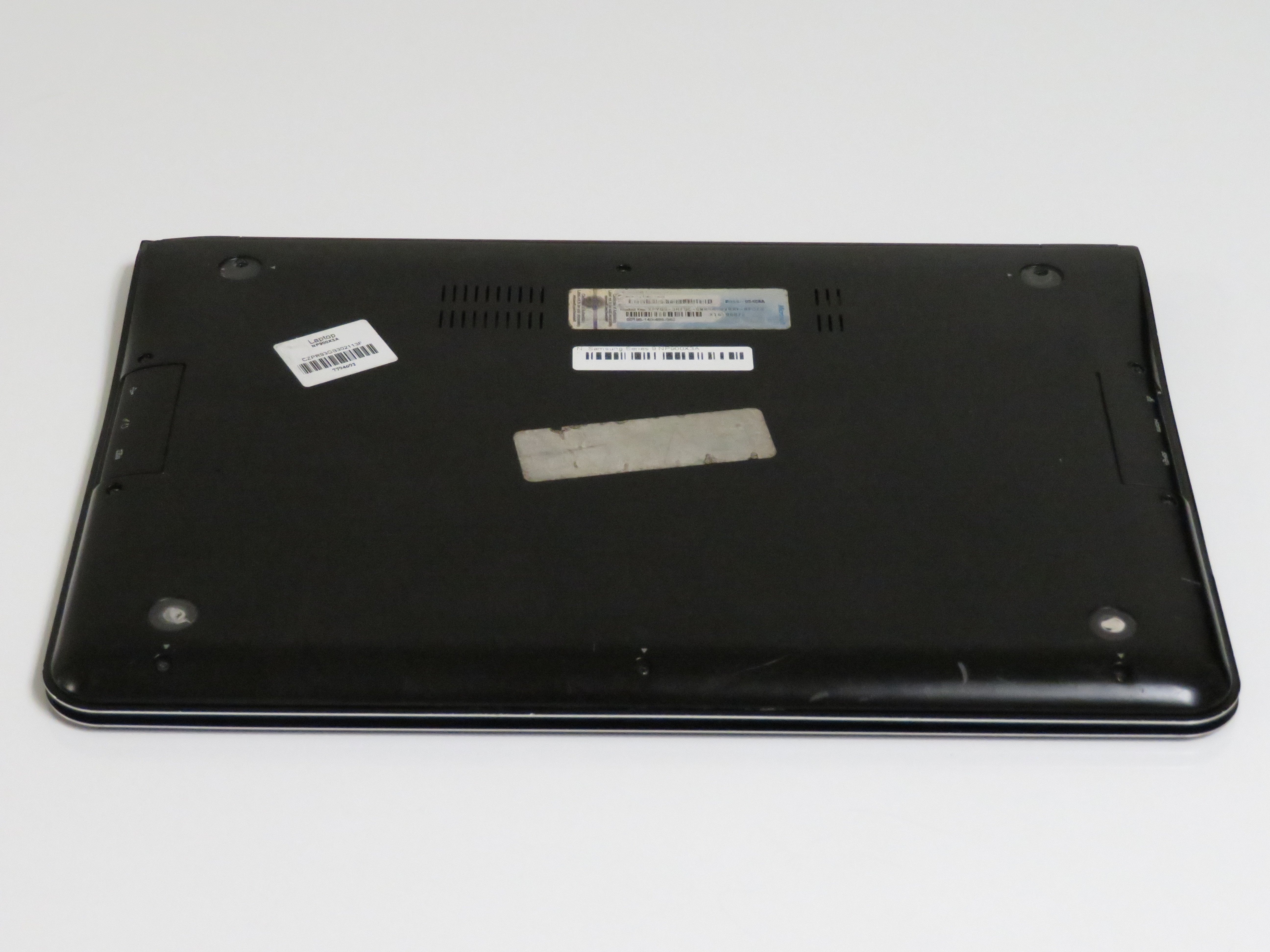 Samsung Series 9 NP900X3A Back Panel Replacement - iFixit Repair Guide