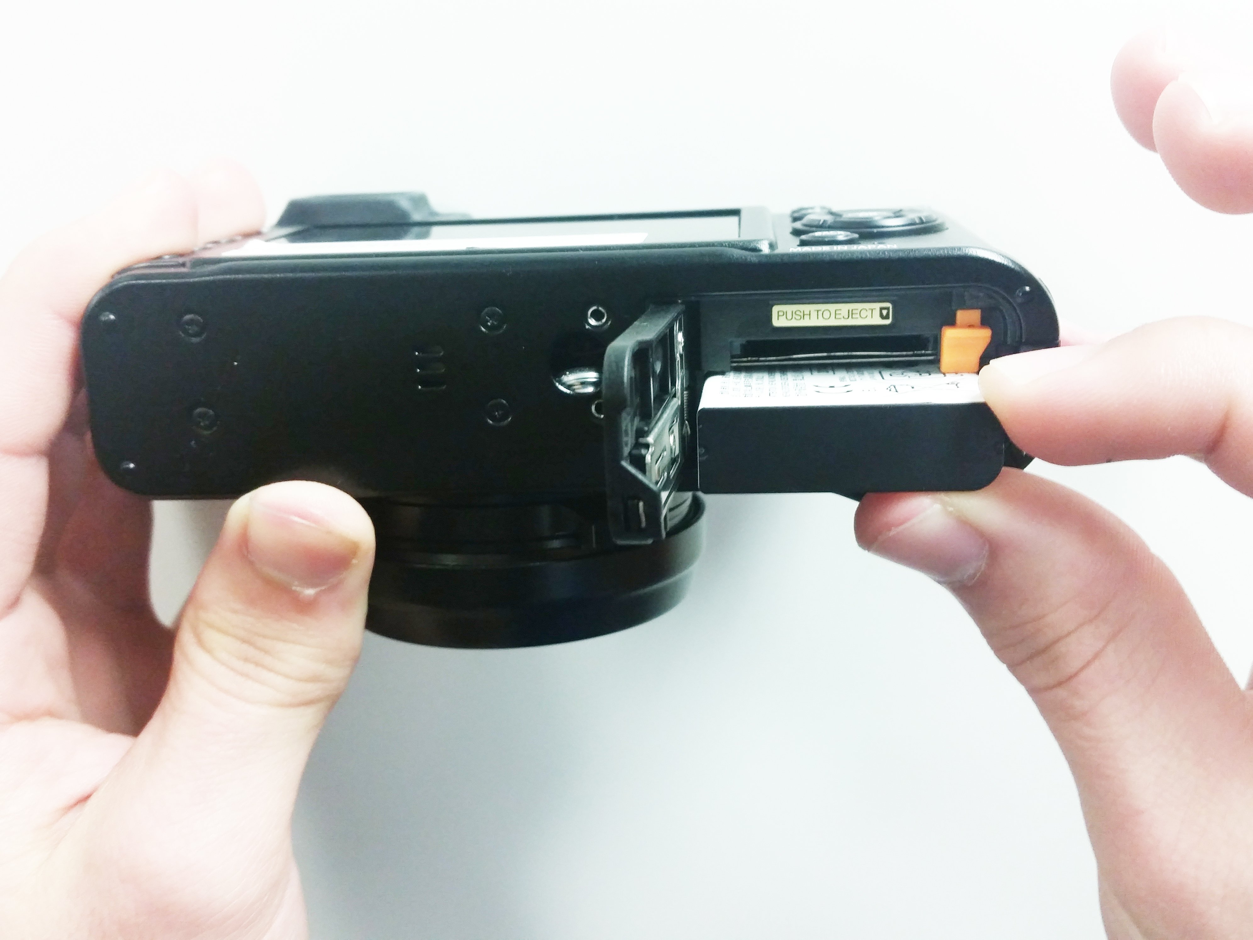 Fujifilm X100T Battery Replacement - iFixit Repair Guide
