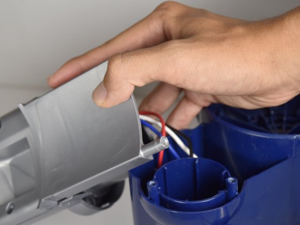 Shark Navigator Lift-Away Deluxe NV360 Power Button Replacement - iFixit