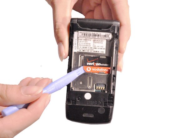 Motorola W490 SIM Card Replacement - iFixit Repair Guide