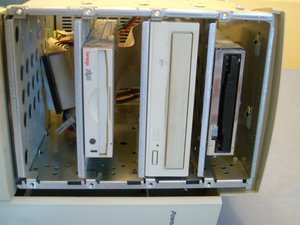 Power Macintosh 8600(250) Teardown - iFixit