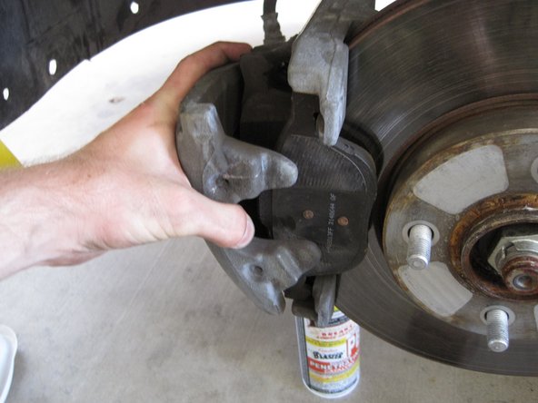 2005-2007 Ford Focus Front Brake Pad Replacement (2005, 2006, 2007 ...