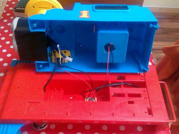 Disassembling the Thomas Ride On Train - iFixit Repair Guide