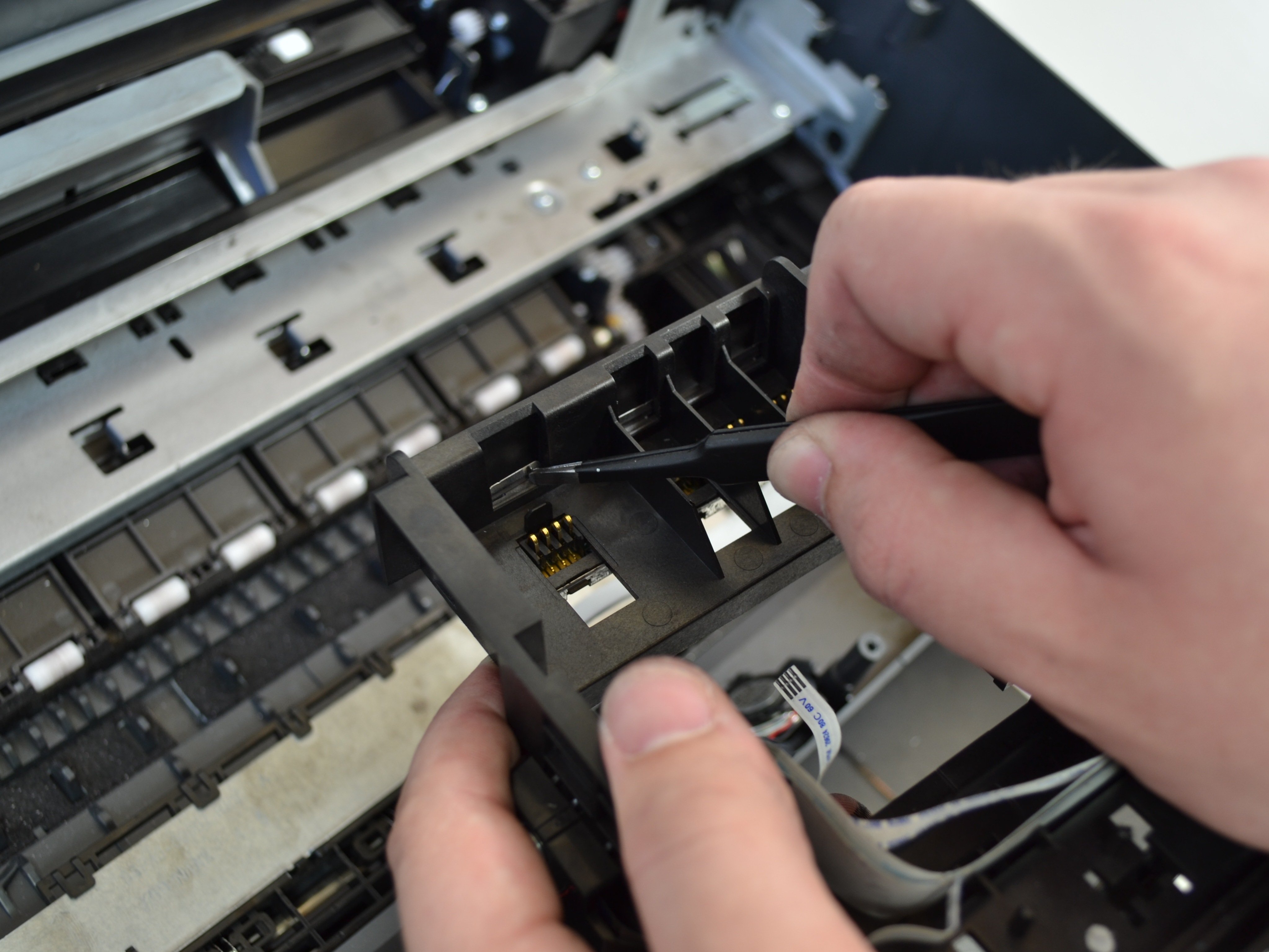 HP Officejet Pro 6835 Carriage Replacement - iFixit Repair Guide