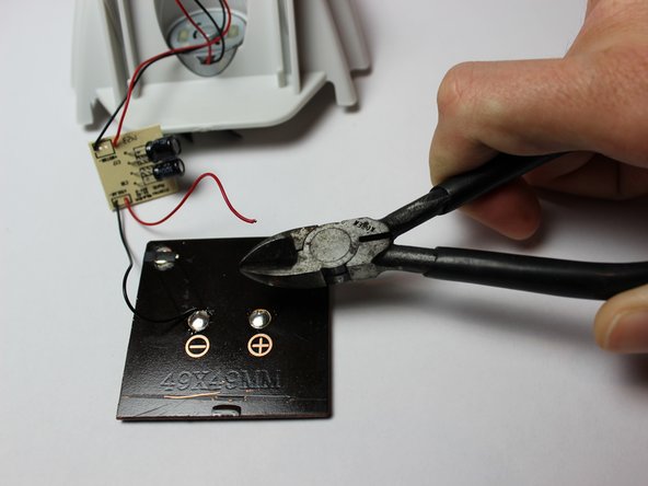 AcuRite 02032 Solar Panel Replacement - iFixit Repair Guide