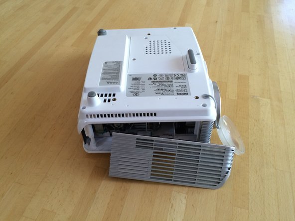 Replacing BenQ MP512ST Projector Central Fan - iFixit Repair Guide