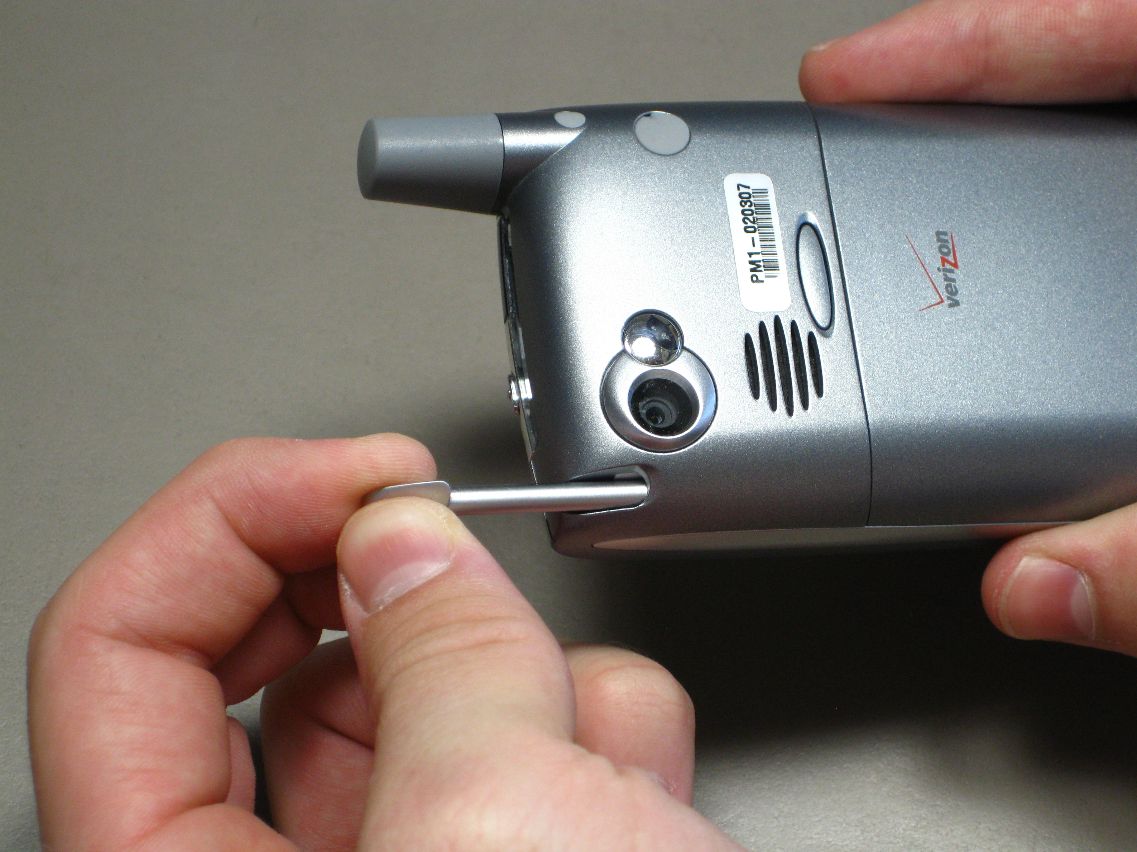 Palm Treo 650 battery and stylus replacement - iFixit Repair Guide