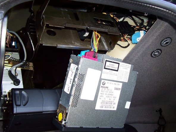 Replacing BMW Navigation Computer CD or DVD Drive E39 E38 X5 E46 ...