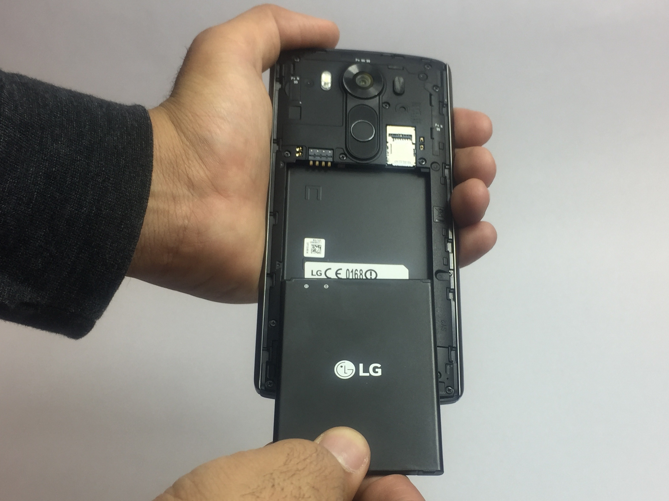 LG V10 Battery Replacement - iFixit Repair Guide