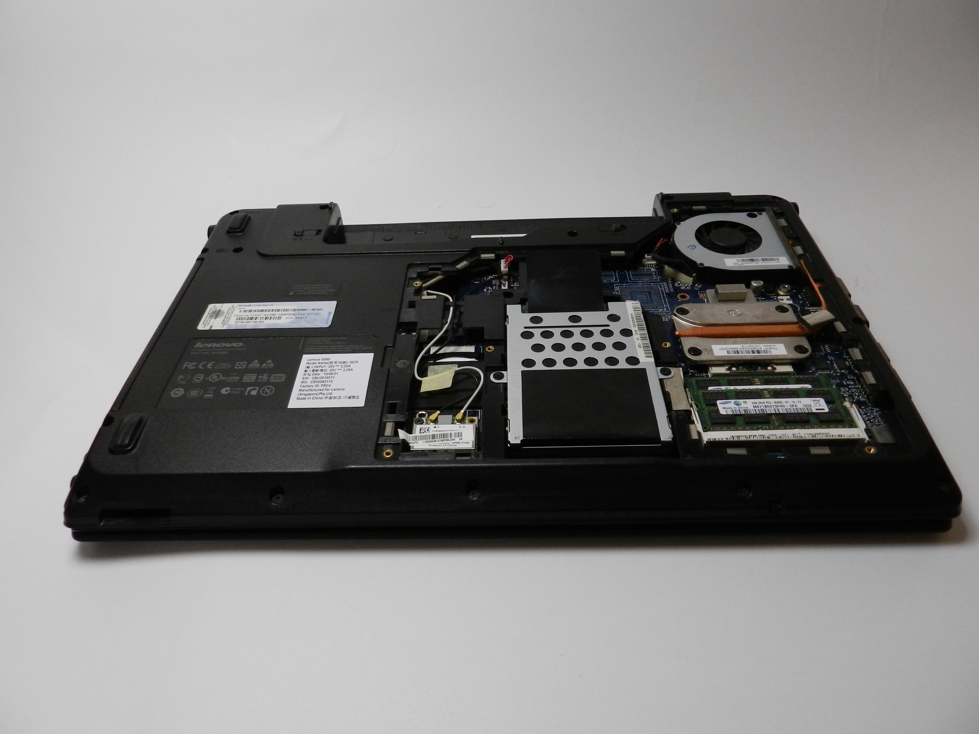 Lenovo Essential G560 Hard Drive Replacement - iFixit Repair Guide