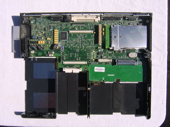 Disassembling the Compaq Armada 7800 - iFixit Repair Guide