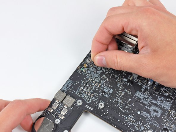 Mac Mini Mid 2010 Logic Board Replacement - iFixit