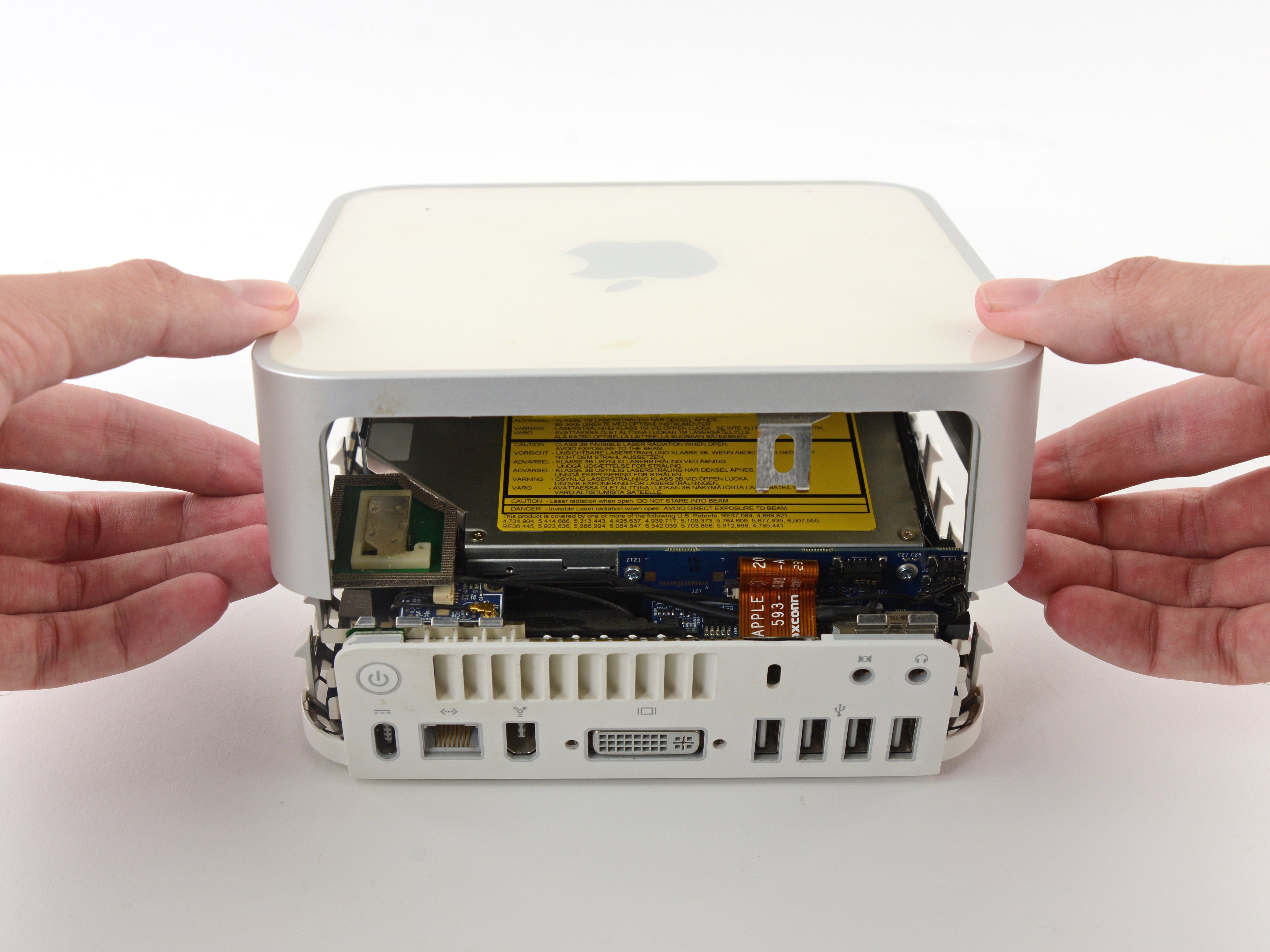 Mac Mini (PowerPC) oberes Gehäuse ersetzen - iFixit Reparaturanleitung