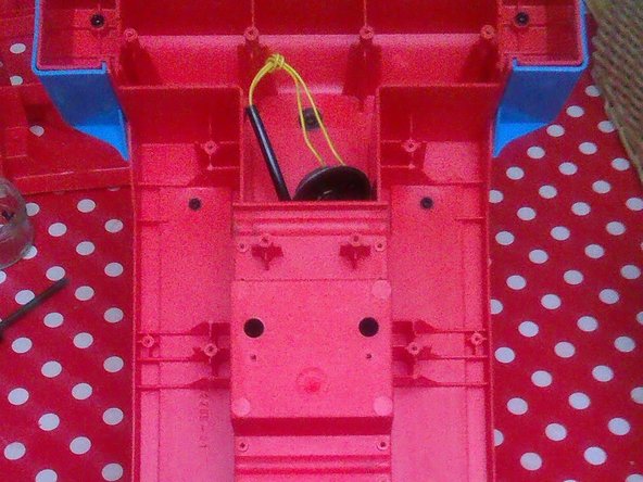 Disassembling the Thomas Ride On Train - iFixit Repair Guide