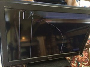 SOLVED: Vertical lines on screen - Sony Bravia 40" LCD TV - iFixit