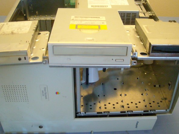 Power Macintosh 8600(250) Teardown - iFixit