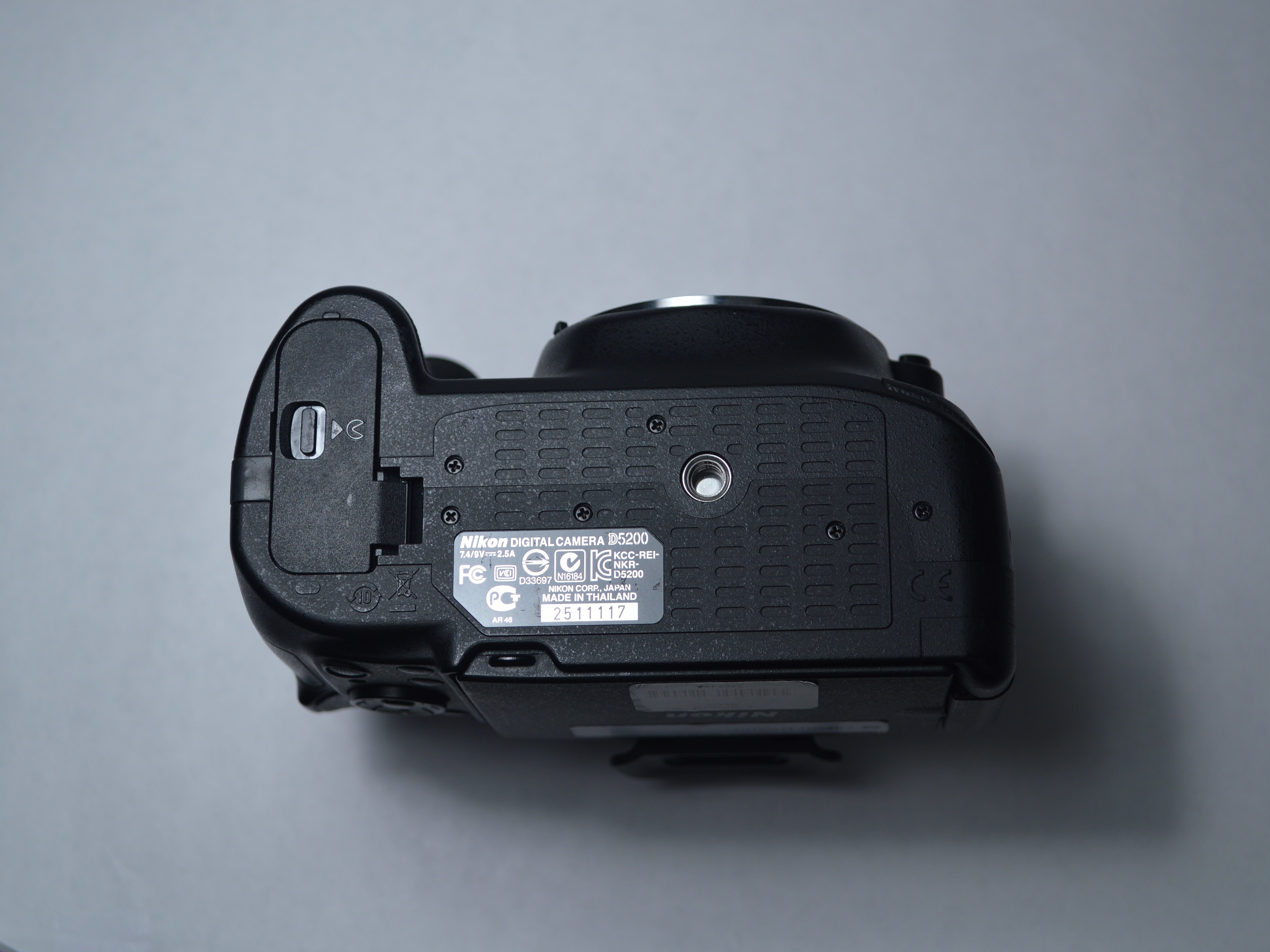 Nikon D5200 Battery Door Replacement - iFixit Repair Guide