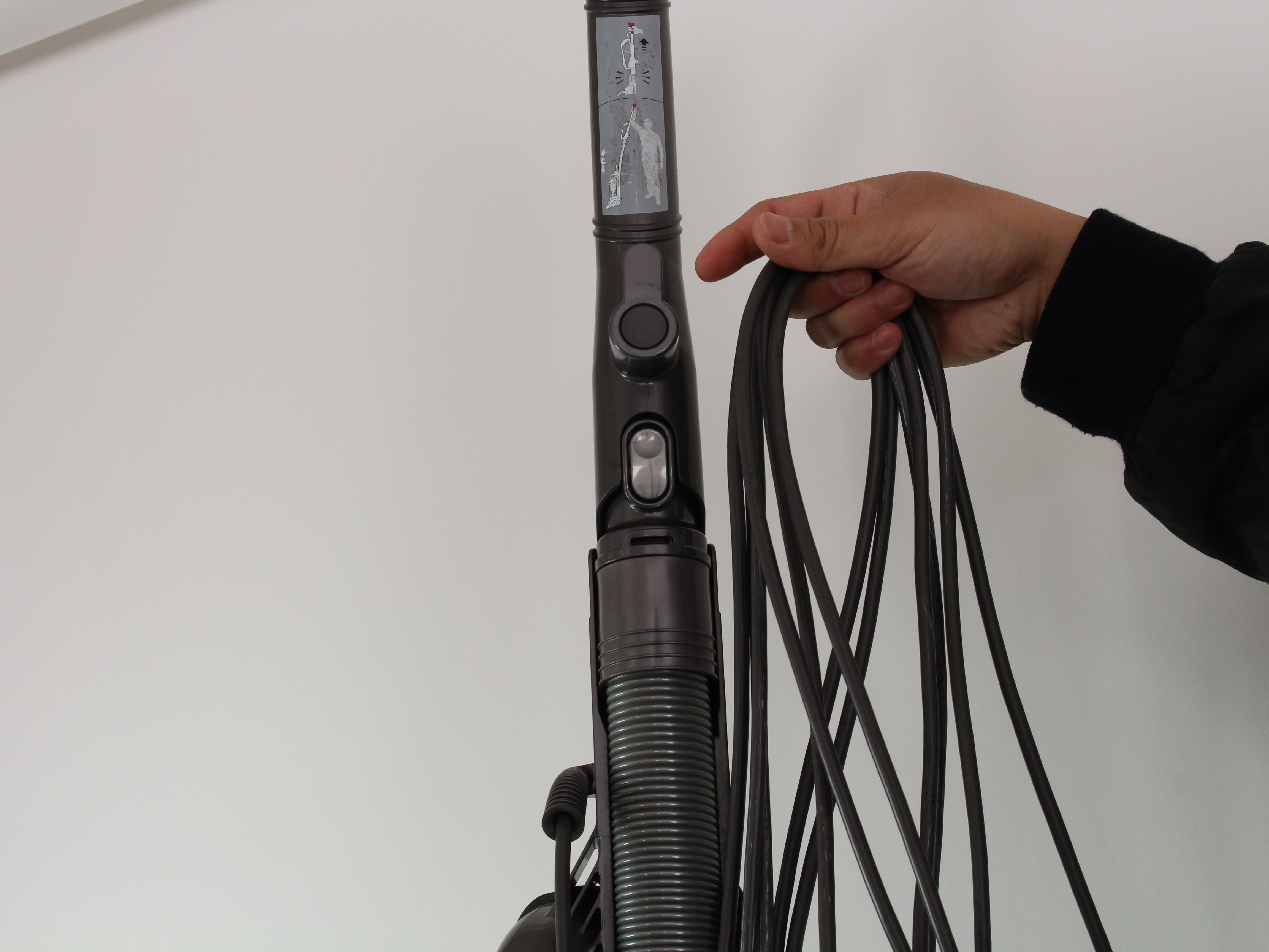 Dyson DC28 Animal Nozzle/Handle Replacement - iFixit Repair Guide