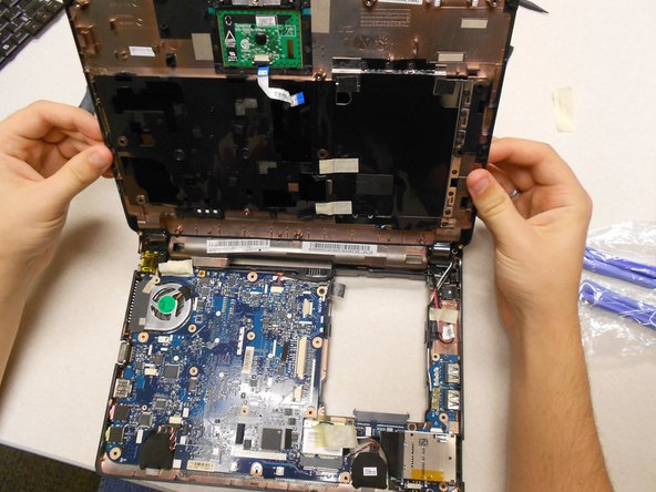 Gateway KAV60 LT2016U WiFi Card Replacement - iFixit