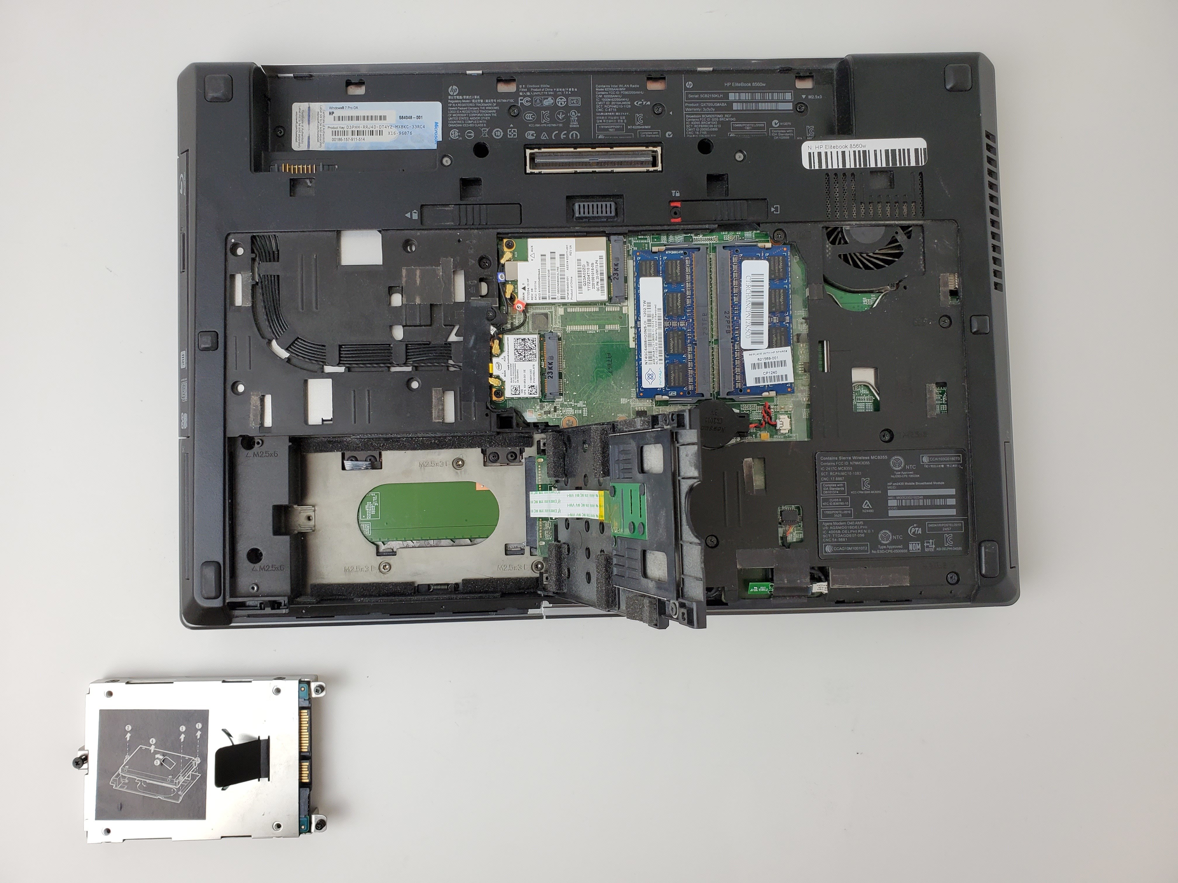 HP EliteBook 8560w Hard Drive Replacement - iFixit Repair Guide