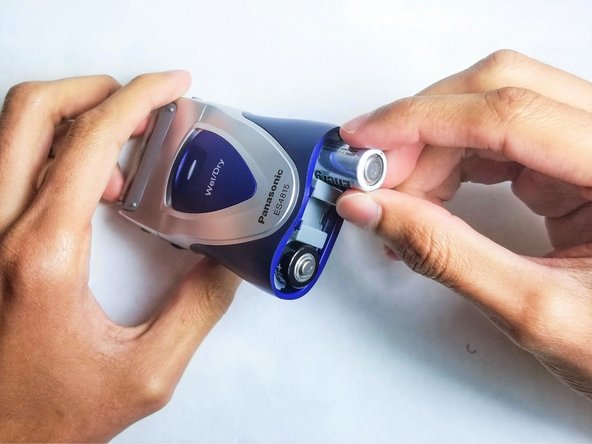 Panasonic Compact Shaver ES4815 Battery Replacement - iFixit Repair Guide