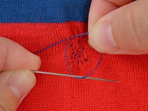 How to Darn a Hole in a Knitted Garment - iFixit