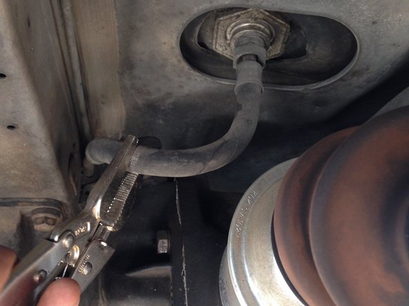 Mercedes W123 Fuel Lines (Rear) Replacement - iFixit Repair Guide