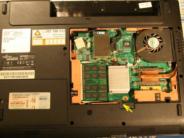 Fujitsu Siemens Esprimo Mobile v5515 CMOS Battery Replacement - iFixit