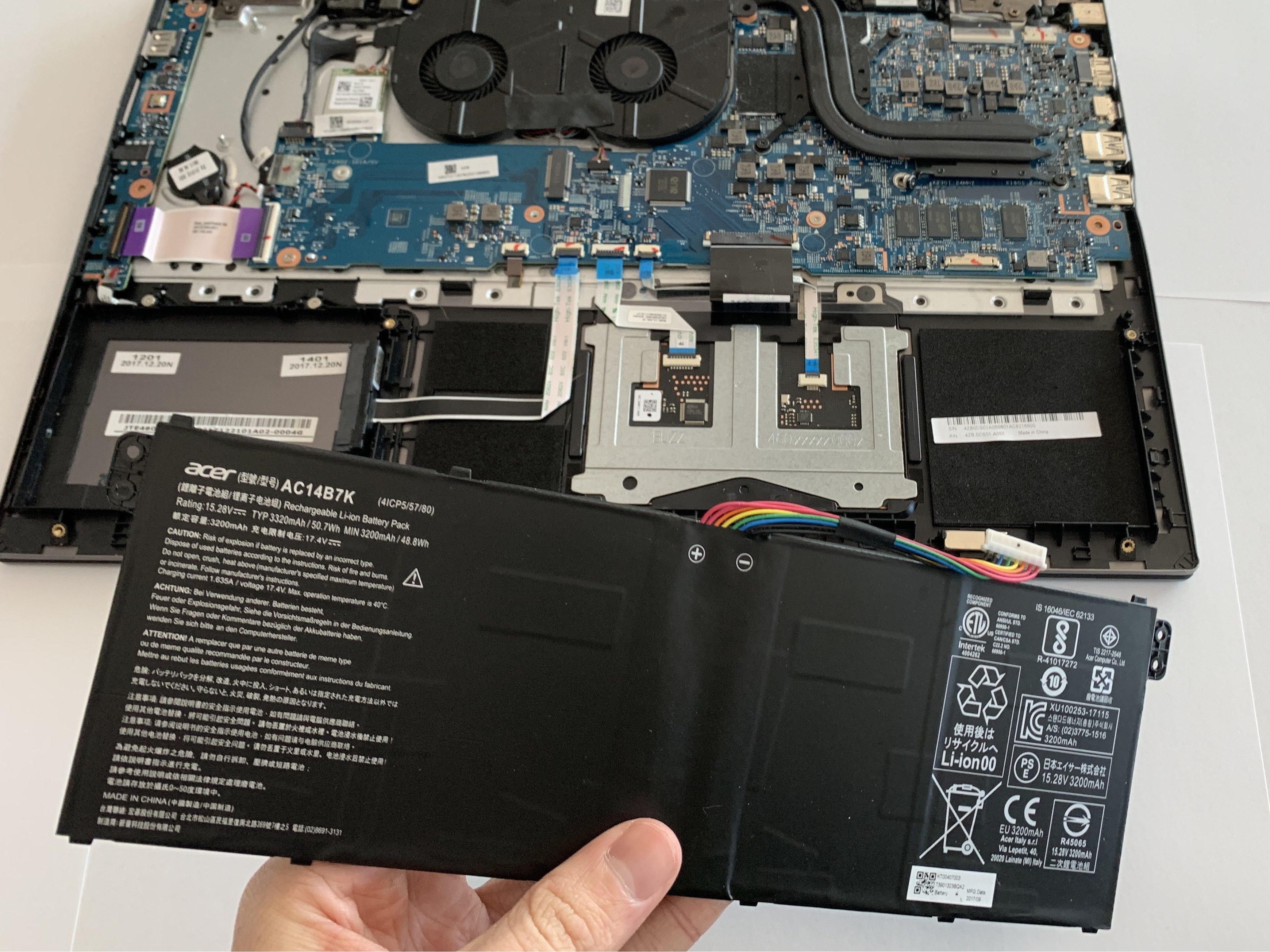 Acer Spin 5 SP515-51GN-807G Battery Replacement - iFixit Repair Guide