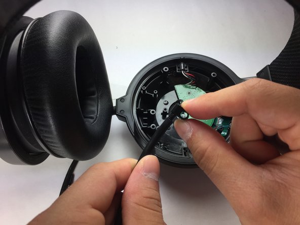 Razer Kraken 7.1 Chroma Microphone Replacement - iFixit Repair Guide