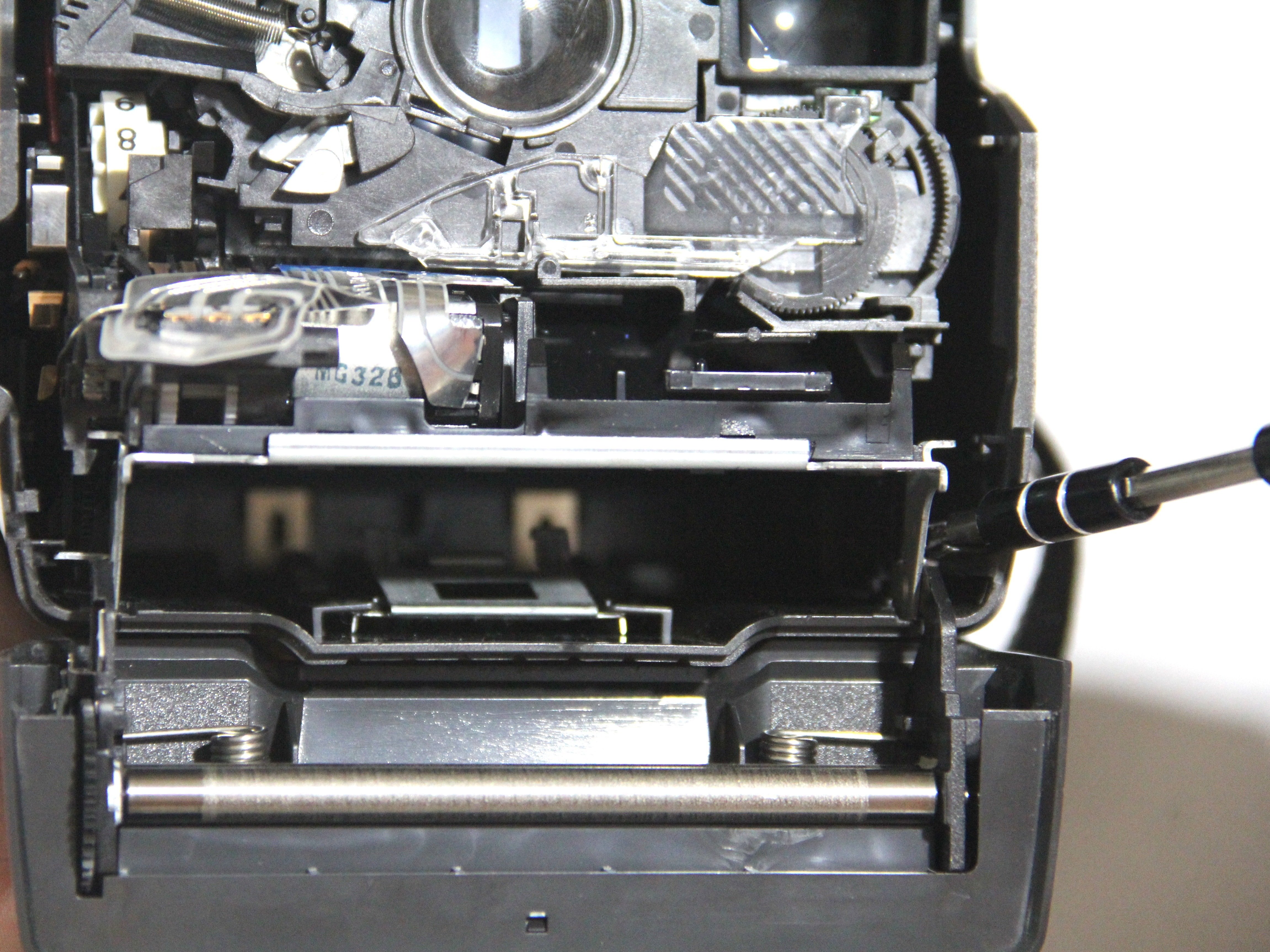 Polaroid Onestep Close Up Rear Viewfinder Replacement - iFixit Repair Guide