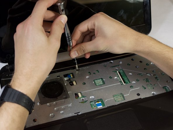 HP Pavilion 14-c015dx Chromebook Headphone Jack Replacement - iFixit